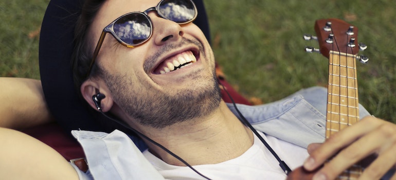 Top 10 Digital Marketing Strategies for Musicians – Q Music Promotions